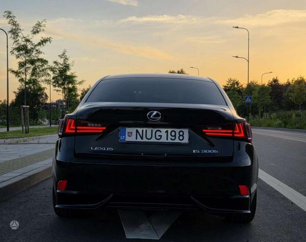 Черный Лексус LS 300h 2014 в Вильнюс, объемом двигателя 2.49 л и пробегом 297 тыс. км за 13700 €, фото 3 на AUTOMOTO.COM.LV