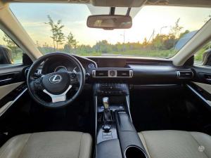 Black Lexus LS 300h 2014 in Vilnius, with an engine capacity of 2.49 L and mileage of 297 thousand km for 13700 €, photo 16 on AUTOMOTO.COM.LV