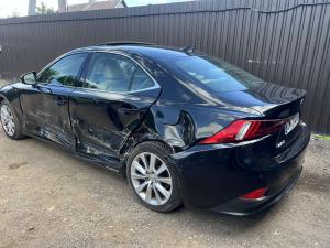 Black Lexus LS 300h 2014 in Kaunas, with an engine capacity of 2.49 L and mileage of 250 thousand km for 7400 €, photo 8 on AUTOMOTO.COM.LV