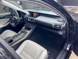 Black Lexus LS 300h 2014 in Kaunas, with an engine capacity of 2.49 L and mileage of 250 thousand km for 7400 €, photo 11 on AUTOMOTO.COM.LV