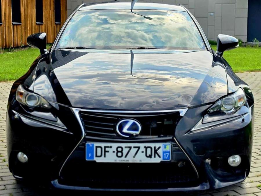 Черный Лексус LS 300h 2014 в Таураге, объемом двигателя 2.49 л и пробегом 248 тыс. км за 8300 €, фото 1 на AUTOMOTO.COM.LV