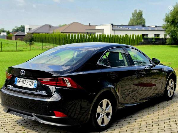 Black Lexus LS 300h 2014 in Taurage, with an engine capacity of 2.49 L and mileage of 248 thousand km for 8300 €, photo 6 on AUTOMOTO.COM.LV