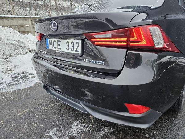Melns Lexus LS 300h 2015 Kauņa, ar dzinēja tilpumu 2.49 L un nobraukumu 243 tūkst. km par 6900 €, foto 10 vietnē AUTOMOTO.COM.LV