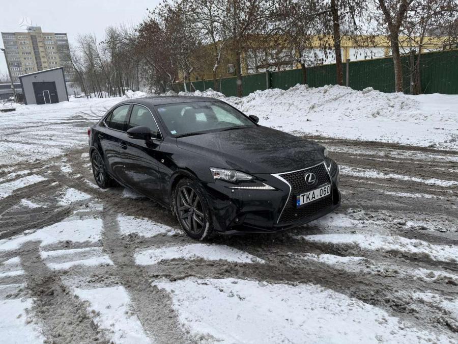 Melns Lexus LS 300h 2015 Kauņa, ar dzinēja tilpumu 2.49 L un nobraukumu 182 tūkst. km par 17200 €, foto 3 vietnē AUTOMOTO.COM.LV