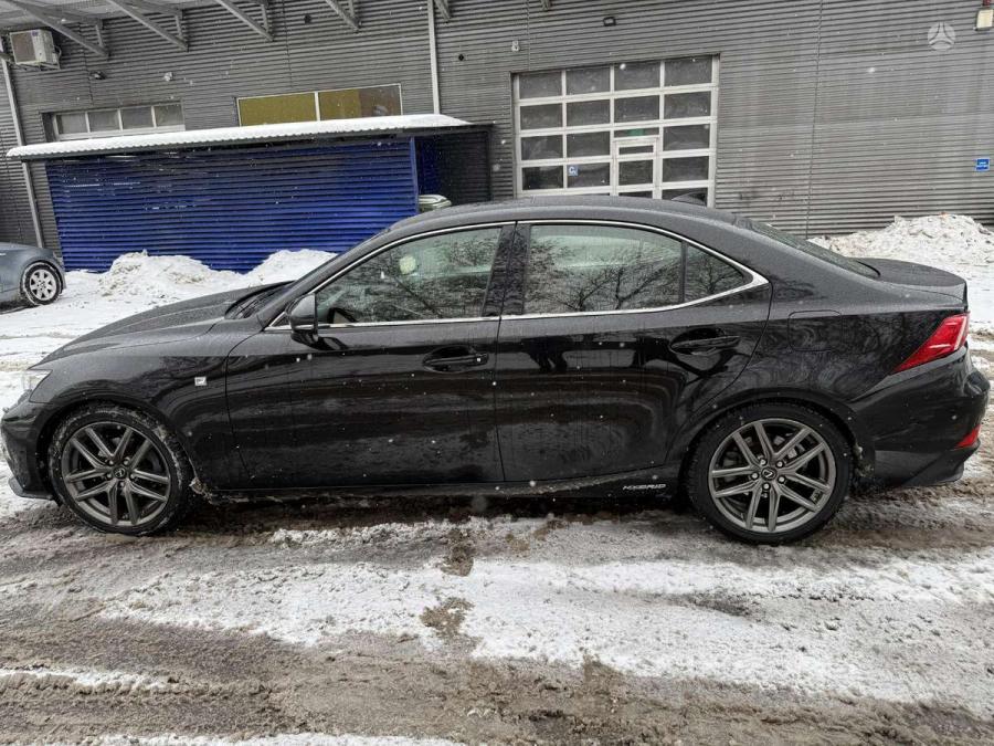 Melns Lexus LS 300h 2015 Kauņa, ar dzinēja tilpumu 2.49 L un nobraukumu 182 tūkst. km par 17200 €, foto 8 vietnē AUTOMOTO.COM.LV