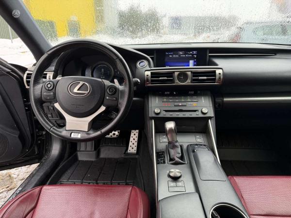 Black Lexus LS 300h 2015 in Kaunas, with an engine capacity of 2.49 L and mileage of 182 thousand km for 17200 €, photo 10 on AUTOMOTO.COM.LV
