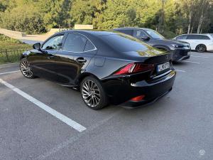Black Lexus LS 300h 2015 in Klaipeda, with an engine capacity of 2.49 L and mileage of 214 thousand km for 14900 €, photo 3 on AUTOMOTO.COM.LV