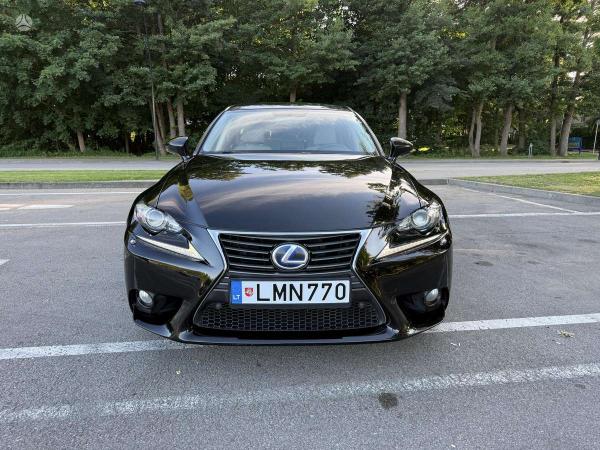 Black Lexus LS 300h 2015 in Klaipeda, with an engine capacity of 2.49 L and mileage of 214 thousand km for 14900 €, photo 5 on AUTOMOTO.COM.LV