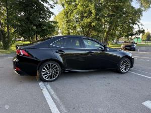 Black Lexus LS 300h 2015 in Klaipeda, with an engine capacity of 2.49 L and mileage of 214 thousand km for 14900 €, photo 7 on AUTOMOTO.COM.LV