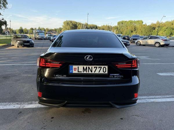 Black Lexus LS 300h 2015 in Klaipeda, with an engine capacity of 2.49 L and mileage of 214 thousand km for 14900 €, photo 7 on AUTOMOTO.COM.LV