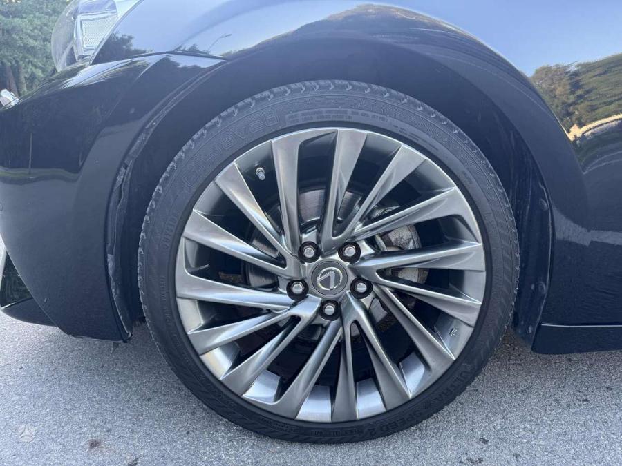 Black Lexus LS 300h 2015 in Klaipeda, with an engine capacity of 2.49 L and mileage of 214 thousand km for 14900 €, photo 14 on AUTOMOTO.COM.LV