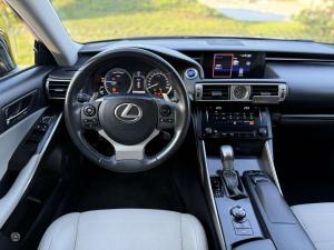 Black Lexus LS 300h 2015 in Klaipeda, with an engine capacity of 2.49 L and mileage of 214 thousand km for 14900 €, photo 22 on AUTOMOTO.COM.LV