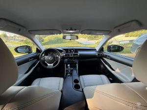 Black Lexus LS 300h 2015 in Klaipeda, with an engine capacity of 2.49 L and mileage of 214 thousand km for 14900 €, photo 28 on AUTOMOTO.COM.LV