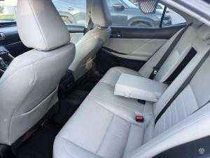 Black Lexus LS 300h 2015 in Klaipeda, with an engine capacity of 2.49 L and mileage of 214 thousand km for 14900 €, photo 31 on AUTOMOTO.COM.LV