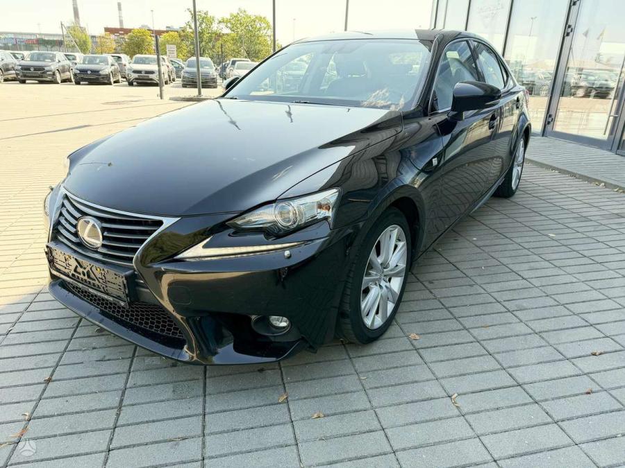 Black Lexus LS 300h 2015 in Kaunas, with an engine capacity of 2.49 L and mileage of 319 thousand km for 12300 €, photo 1 on AUTOMOTO.COM.LV