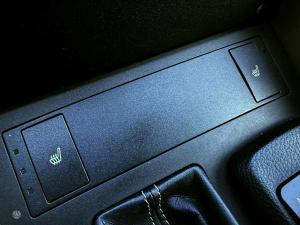 Black Lexus LS 300h 2015 in Kaunas, with an engine capacity of 2.49 L and mileage of 319 thousand km for 12300 €, photo 12 on AUTOMOTO.COM.LV