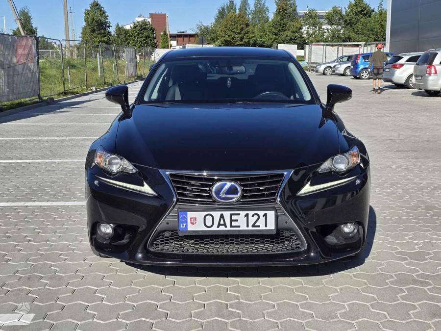 Черный Лексус LS 300h 2016 в Вильнюс, объемом двигателя 2.49 л и пробегом 180 тыс. км за 15500 €, фото 3 на AUTOMOTO.COM.LV