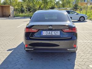 Черный Лексус LS 300h 2016 в Вильнюс, объемом двигателя 2.49 л и пробегом 180 тыс. км за 15500 €, фото 6 на AUTOMOTO.COM.LV