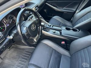 Melns Lexus LS 300h 2017 Marijampole, ar dzinēja tilpumu 2.50 L un nobraukumu 246 tūkst. km par 17500 €, foto 11 vietnē AUTOMOTO.COM.LV