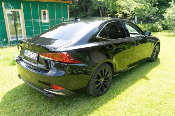 Melns Lexus LS 300h 2017 Viļņa, ar dzinēja tilpumu 2.50 L un nobraukumu 150 tūkst. km par 14900 €, foto 6 vietnē AUTOMOTO.COM.LV