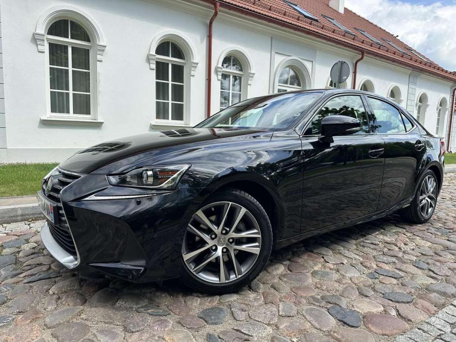 Melns Lexus LS 300h 2018 Kauņa, ar dzinēja tilpumu 2.50 L un nobraukumu 118 tūkst. km par 20500 €, foto 1 vietnē AUTOMOTO.COM.LV