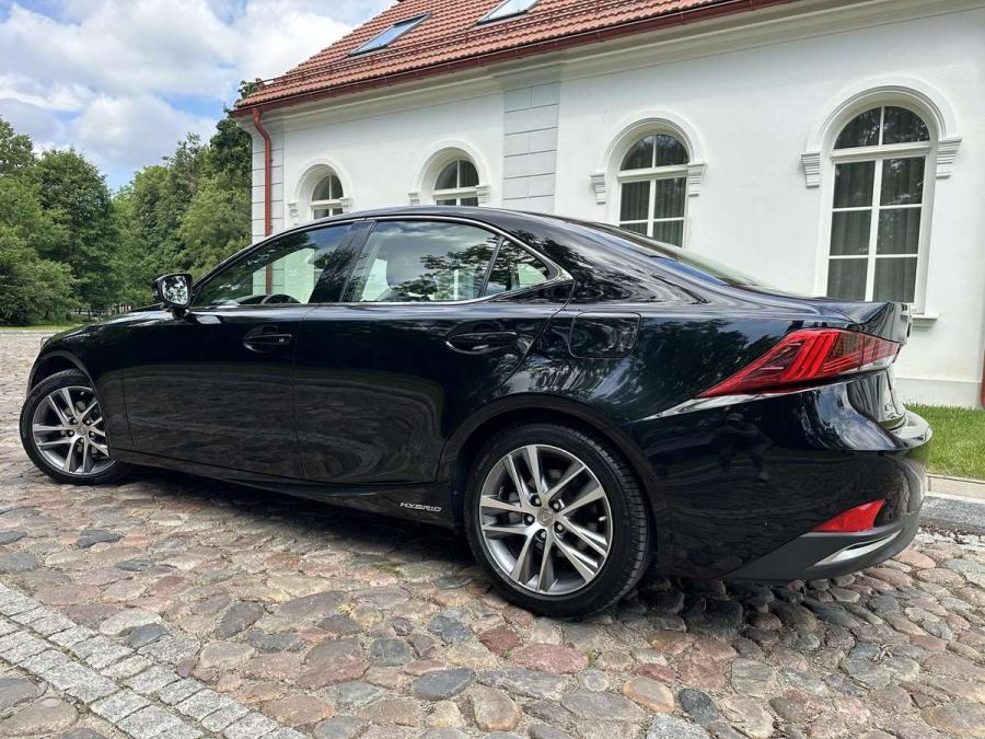 Melns Lexus LS 300h 2018 Kauņa, ar dzinēja tilpumu 2.50 L un nobraukumu 118 tūkst. km par 20500 €, foto 4 vietnē AUTOMOTO.COM.LV