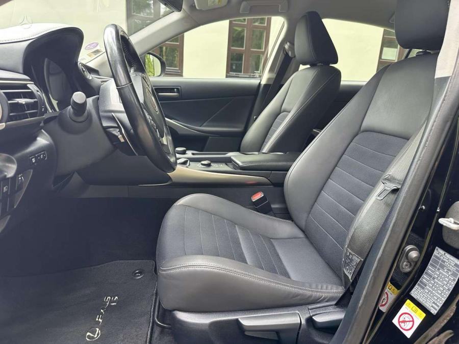 Melns Lexus LS 300h 2018 Kauņa, ar dzinēja tilpumu 2.50 L un nobraukumu 118 tūkst. km par 20500 €, foto 6 vietnē AUTOMOTO.COM.LV