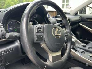 Melns Lexus LS 300h 2018 Kauņa, ar dzinēja tilpumu 2.50 L un nobraukumu 118 tūkst. km par 20500 €, foto 13 vietnē AUTOMOTO.COM.LV