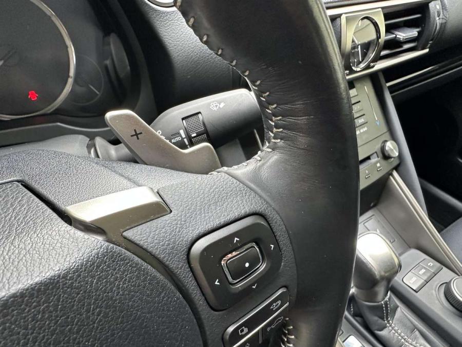 Melns Lexus LS 300h 2018 Kauņa, ar dzinēja tilpumu 2.50 L un nobraukumu 118 tūkst. km par 20500 €, foto 14 vietnē AUTOMOTO.COM.LV