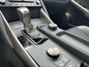 Melns Lexus LS 300h 2018 Kauņa, ar dzinēja tilpumu 2.50 L un nobraukumu 118 tūkst. km par 20500 €, foto 16 vietnē AUTOMOTO.COM.LV