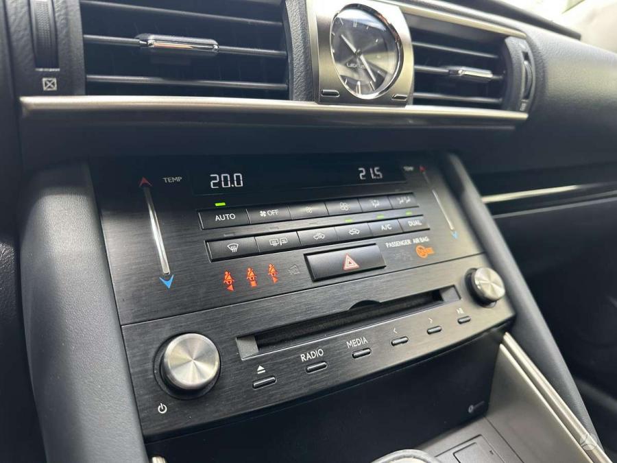 Melns Lexus LS 300h 2018 Kauņa, ar dzinēja tilpumu 2.50 L un nobraukumu 118 tūkst. km par 20500 €, foto 17 vietnē AUTOMOTO.COM.LV