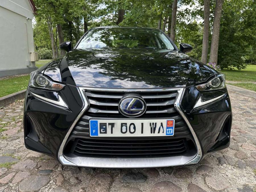 Melns Lexus LS 300h 2018 Kauņa, ar dzinēja tilpumu 2.50 L un nobraukumu 118 tūkst. km par 20500 €, foto 26 vietnē AUTOMOTO.COM.LV
