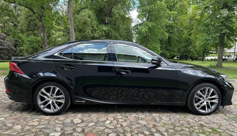 Melns Lexus LS 300h 2018 Kauņa, ar dzinēja tilpumu 2.50 L un nobraukumu 118 tūkst. km par 20500 €, foto 29 vietnē AUTOMOTO.COM.LV