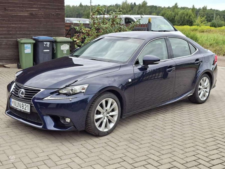 Zils Lexus LS 300h 2015 Panevēža, ar dzinēja tilpumu 2.49 L un nobraukumu 352 tūkst. km par 9600 €, foto 1 vietnē AUTOMOTO.COM.LV