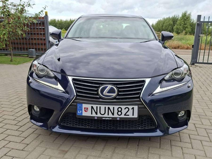 Zils Lexus LS 300h 2015 Panevēža, ar dzinēja tilpumu 2.49 L un nobraukumu 352 tūkst. km par 9600 €, foto 6 vietnē AUTOMOTO.COM.LV