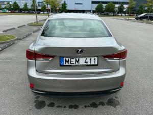 Brūns Lexus LS 300h 2017 Klaipėda, ar dzinēja tilpumu 2.50 L un nobraukumu 185 tūkst. km par 14999 €, foto 7 vietnē AUTOMOTO.COM.LV