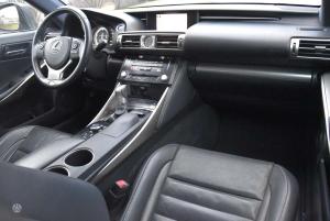Pelēks Lexus LS 300h 2013 Viļņa, ar dzinēja tilpumu 2.49 L un nobraukumu 237 tūkst. km par 12500 €, foto 11 vietnē AUTOMOTO.COM.LV