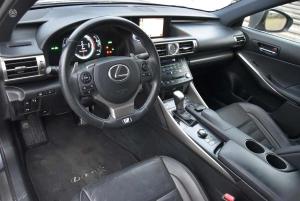 Pelēks Lexus LS 300h 2013 Viļņa, ar dzinēja tilpumu 2.49 L un nobraukumu 237 tūkst. km par 12500 €, foto 16 vietnē AUTOMOTO.COM.LV