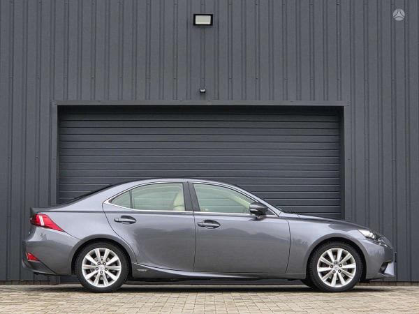 Pelēks Lexus LS 300h 2013 Kauņa, ar dzinēja tilpumu 2.50 L un nobraukumu 307 tūkst. km par 11750 €, foto 8 vietnē AUTOMOTO.COM.LV