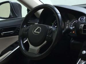 Pelēks Lexus LS 300h 2013 Kauņa, ar dzinēja tilpumu 2.50 L un nobraukumu 300 tūkst. km par 11750 €, foto 19 vietnē AUTOMOTO.COM.LV