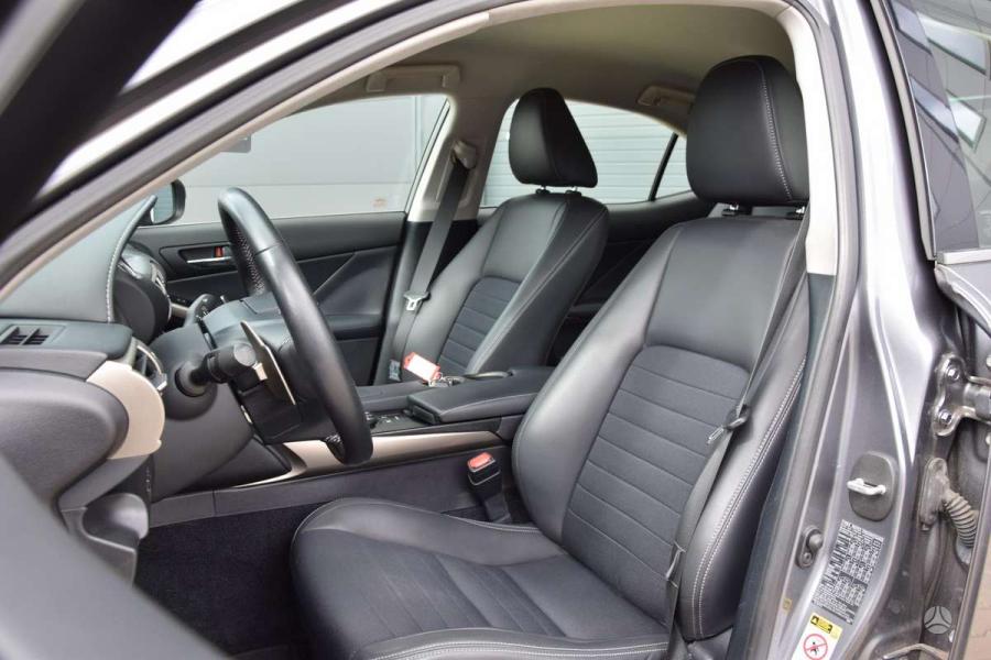 Grey Lexus LS 300h 2013 in Vilnius, with an engine capacity of 2.50 L and mileage of 225 thousand km for 12999 €, photo 16 on AUTOMOTO.COM.LV