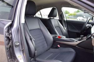 Grey Lexus LS 300h 2013 in Vilnius, with an engine capacity of 2.50 L and mileage of 225 thousand km for 12999 €, photo 21 on AUTOMOTO.COM.LV