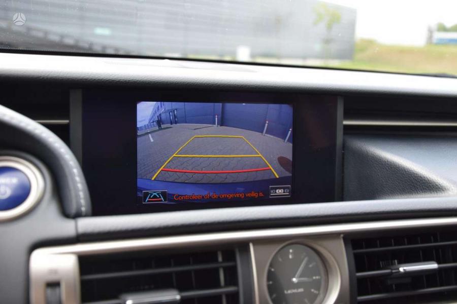 Grey Lexus LS 300h 2013 in Vilnius, with an engine capacity of 2.50 L and mileage of 225 thousand km for 12999 €, photo 28 on AUTOMOTO.COM.LV