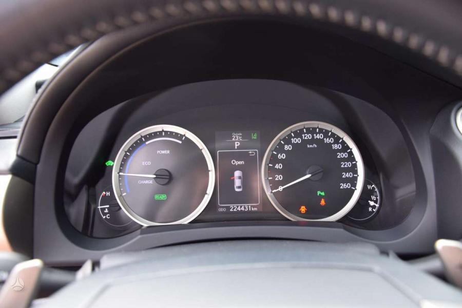 Grey Lexus LS 300h 2013 in Vilnius, with an engine capacity of 2.50 L and mileage of 225 thousand km for 12999 €, photo 30 on AUTOMOTO.COM.LV