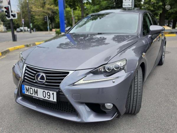 Серый Лексус LS 300h 2013 в Вильнюс, объемом двигателя 2.49 л и пробегом 241 тыс. км за 14500 €, фото 3 на AUTOMOTO.COM.LV