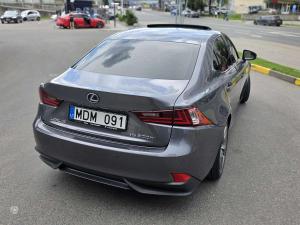 Grey Lexus LS 300h 2013 in Vilnius, with an engine capacity of 2.49 L and mileage of 241 thousand km for 14500 €, photo 9 on AUTOMOTO.COM.LV