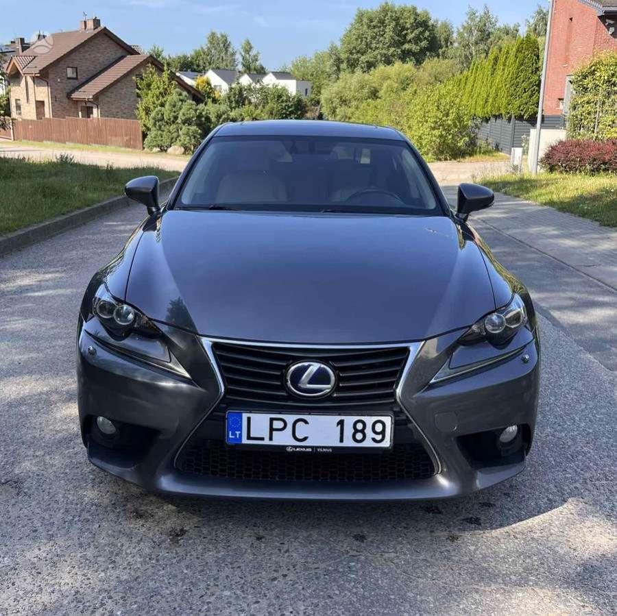 Grey Lexus LS 300h 2014 in Vilnius, with an engine capacity of 2.50 L and mileage of 254 thousand km for 12700 €, photo 3 on AUTOMOTO.COM.LV