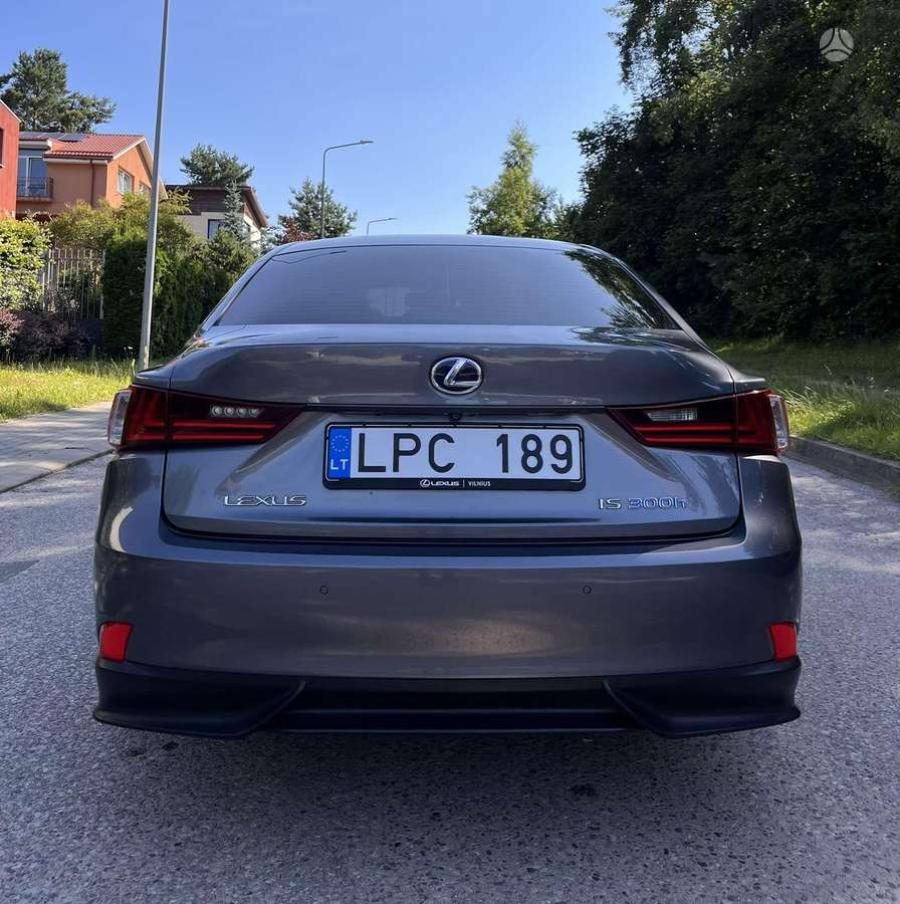 Grey Lexus LS 300h 2014 in Vilnius, with an engine capacity of 2.50 L and mileage of 254 thousand km for 12700 €, photo 7 on AUTOMOTO.COM.LV