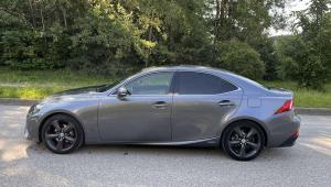Grey Lexus LS 300h 2014 in Vilnius, with an engine capacity of 2.50 L and mileage of 254 thousand km for 12700 €, photo 9 on AUTOMOTO.COM.LV