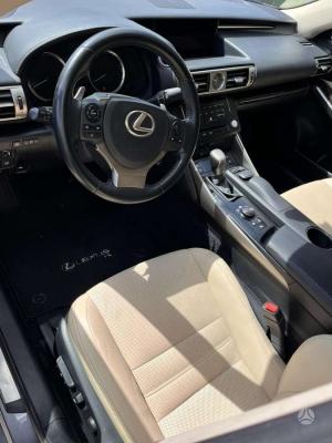 Grey Lexus LS 300h 2014 in Vilnius, with an engine capacity of 2.50 L and mileage of 254 thousand km for 12700 €, photo 10 on AUTOMOTO.COM.LV